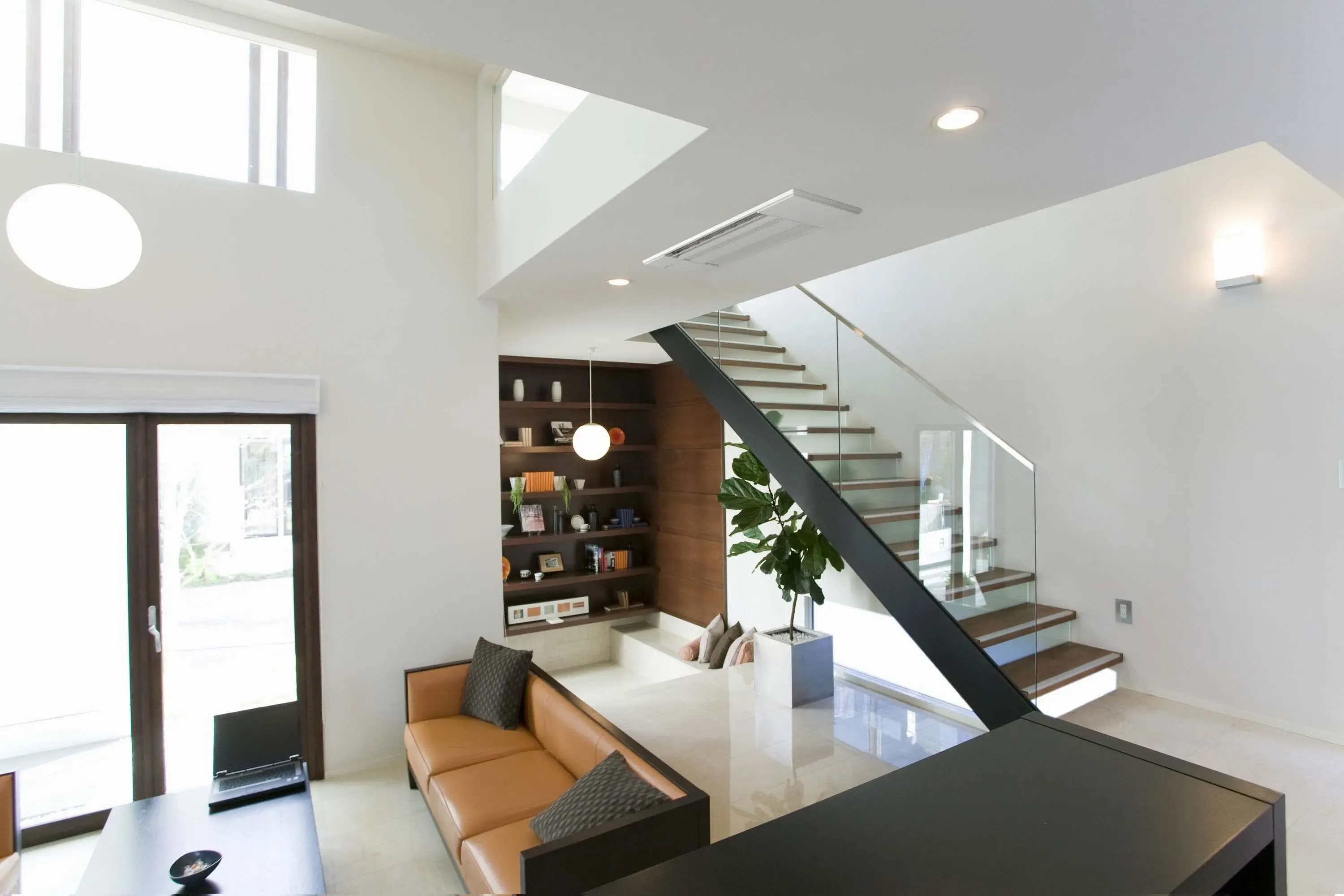 Three Reasons to Choose a Multi-Zone Heat Pump System | Mitsubishi ...